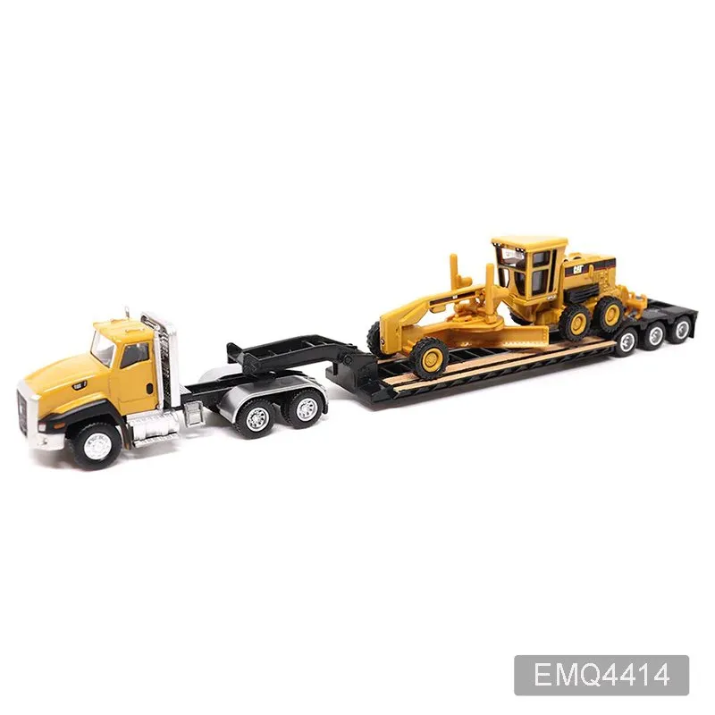 Cabezal Caterpillar CT660 con Remolque de Plataforma Baja y ...